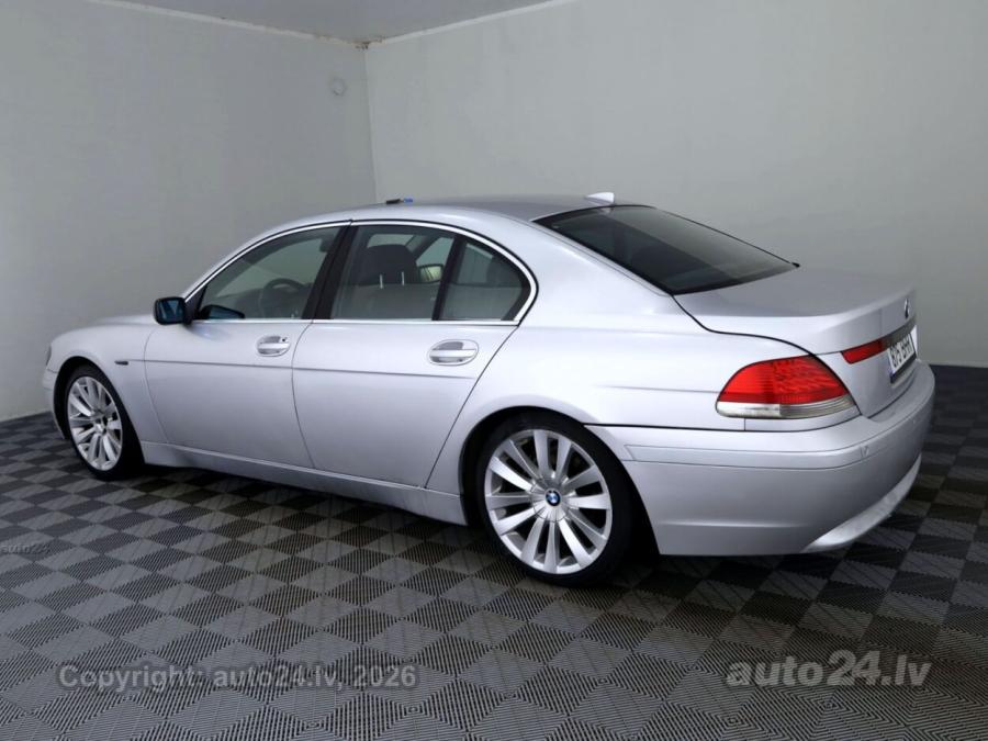 Pelēks BMW 7 Series 2002 Tallina, ar dzinēja tilpumu 3.00 L un nobraukumu 498 tūkst. km par 1999 €, foto 5 vietnē AUTOMOTO.COM.LV