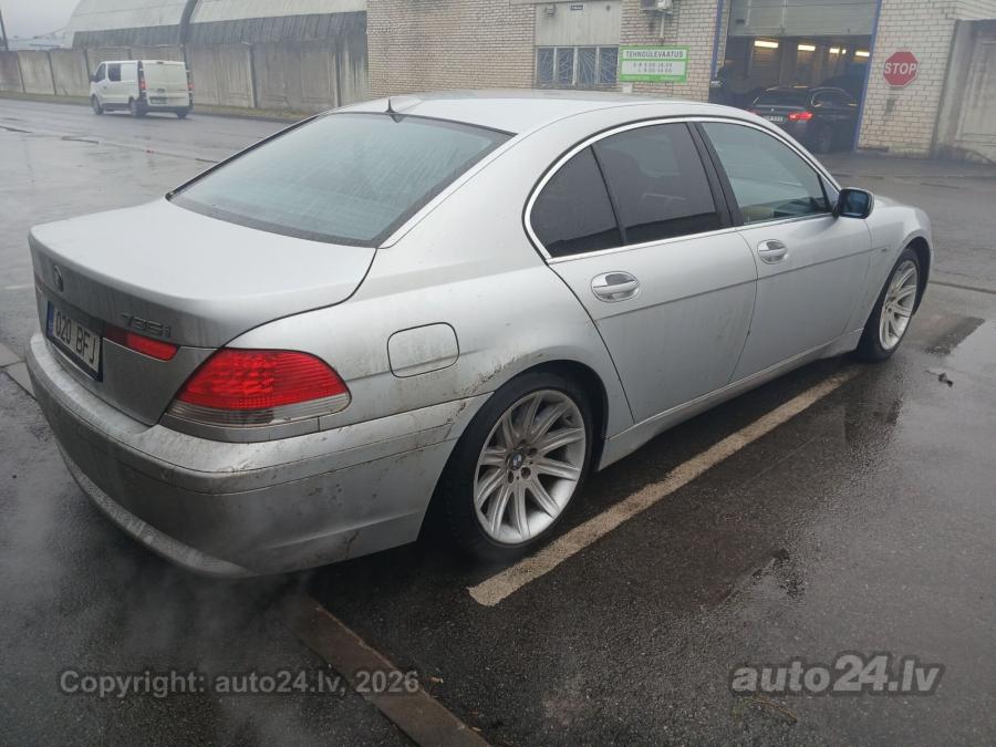 Pelēks BMW 7 Series 2003 Rakvere, ar dzinēja tilpumu 3.60 L un nobraukumu 352 tūkst. km par 2000 €, foto 9 vietnē AUTOMOTO.COM.LV