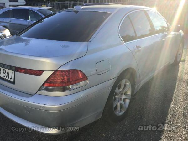 Pelēks BMW 7 Series 2003 Tartu, ar dzinēja tilpumu 3.00 L un nobraukumu 0 tūkst. km par 2250 €, foto 5 vietnē AUTOMOTO.COM.LV
