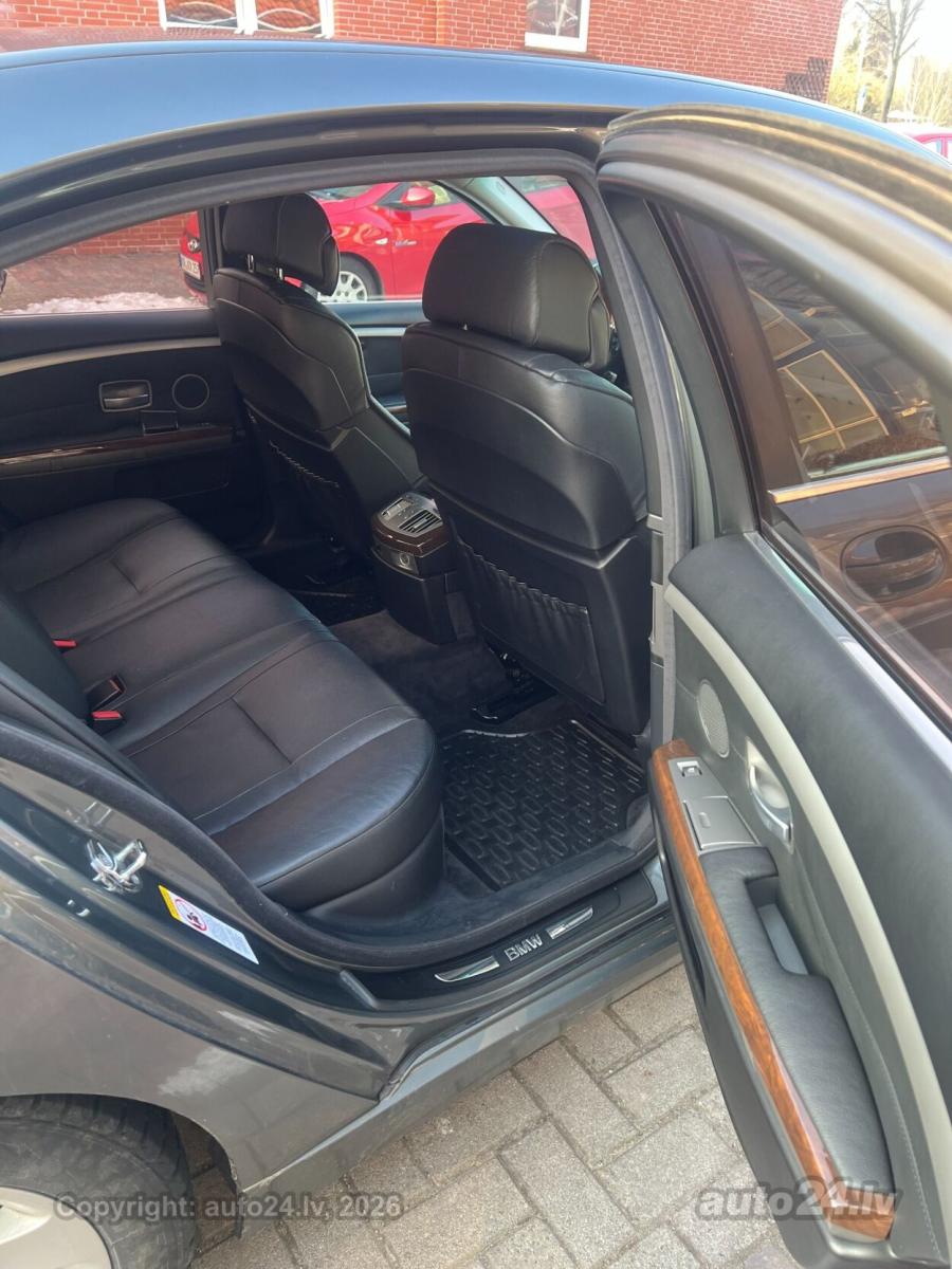 Pelēks BMW 7 Series 2005 Rīga, ar dzinēja tilpumu 3.00 L un nobraukumu 238 tūkst. km par 5000 €, foto 7 vietnē AUTOMOTO.COM.LV