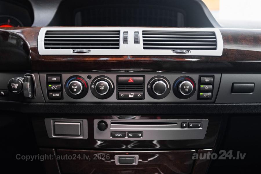 Grey BMW 7 Series 2005 in Tallinn, with an engine capacity of 3.00 L and mileage of 290 thousand km for 4990 €, photo 20 on AUTOMOTO.COM.LV