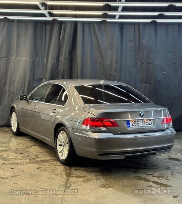 Pelēks BMW 7 Series 2006 Tallina, ar dzinēja tilpumu 3.00 L un nobraukumu 368 tūkst. km par 5699 €, foto 4 vietnē AUTOMOTO.COM.LV