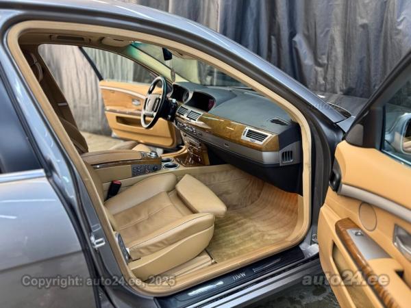 Pelēks BMW 7 Series 2006 Tallina, ar dzinēja tilpumu 3.00 L un nobraukumu 368 tūkst. km par 5699 €, foto 7 vietnē AUTOMOTO.COM.LV