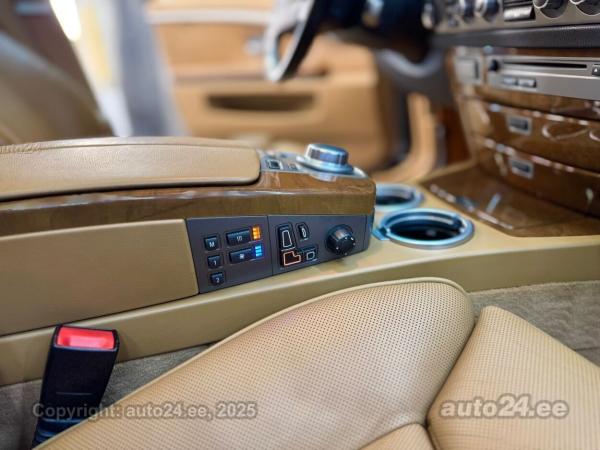 Pelēks BMW 7 Series 2006 Tallina, ar dzinēja tilpumu 3.00 L un nobraukumu 368 tūkst. km par 5699 €, foto 11 vietnē AUTOMOTO.COM.LV