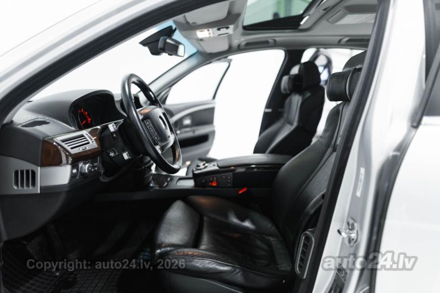 Pelēks BMW 7 Series 2006 Tallina, ar dzinēja tilpumu 3.00 L un nobraukumu 334 tūkst. km par 5500 €, foto 13 vietnē AUTOMOTO.COM.LV