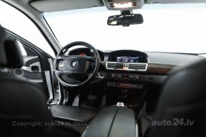 Pelēks BMW 7 Series 2006 Tallina, ar dzinēja tilpumu 3.00 L un nobraukumu 334 tūkst. km par 5500 €, foto 15 vietnē AUTOMOTO.COM.LV