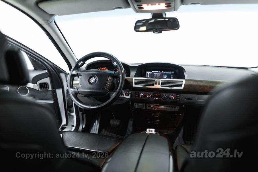 Pelēks BMW 7 Series 2006 Tallina, ar dzinēja tilpumu 3.00 L un nobraukumu 334 tūkst. km par 5500 €, foto 15 vietnē AUTOMOTO.COM.LV