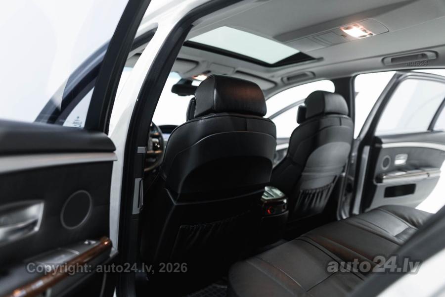 Pelēks BMW 7 Series 2006 Tallina, ar dzinēja tilpumu 3.00 L un nobraukumu 334 tūkst. km par 5500 €, foto 19 vietnē AUTOMOTO.COM.LV