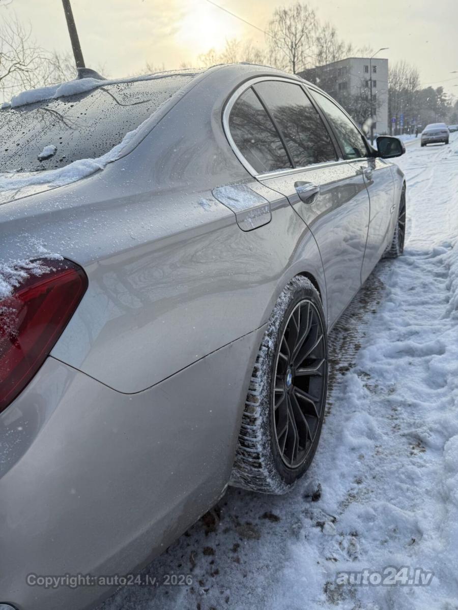 Grey BMW 7 Series 2008 in Tallinn, with an engine capacity of 3.00 L and mileage of 313 thousand km for 10500 €, photo 3 on AUTOMOTO.COM.LV