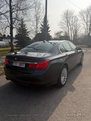 Grey BMW 7 Series 2009 in Parnu, with an engine capacity of 3.00 L and mileage of 294 thousand km for 10999 €, photo 4 on AUTOMOTO.COM.LV