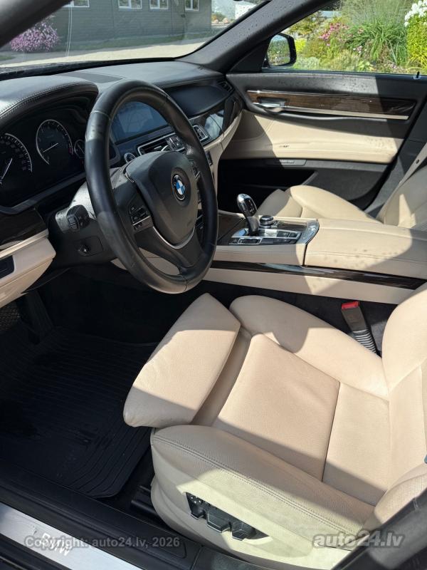 Grey BMW 7 Series 2009 in Tallinn, with an engine capacity of 3.00 L and mileage of 230 thousand km for 10000 €, photo 8 on AUTOMOTO.COM.LV