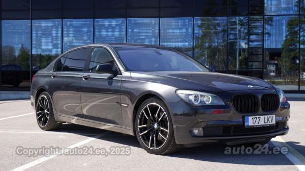 Pelēks BMW 7 Series 2010 Tartu, ar dzinēja tilpumu 3.00 L un nobraukumu 331 tūkst. km par 11500 €, foto 2 vietnē AUTOMOTO.COM.LV