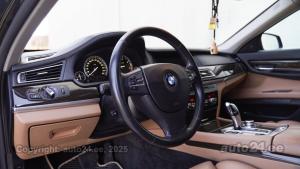 Pelēks BMW 7 Series 2010 Tartu, ar dzinēja tilpumu 3.00 L un nobraukumu 331 tūkst. km par 11500 €, foto 7 vietnē AUTOMOTO.COM.LV