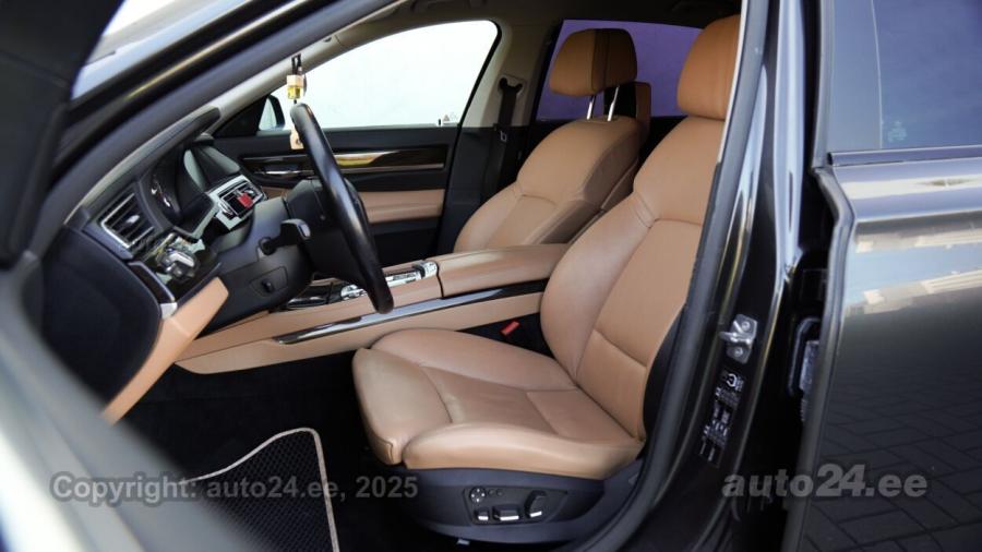 Pelēks BMW 7 Series 2010 Tartu, ar dzinēja tilpumu 3.00 L un nobraukumu 331 tūkst. km par 11500 €, foto 8 vietnē AUTOMOTO.COM.LV