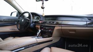 Pelēks BMW 7 Series 2010 Tartu, ar dzinēja tilpumu 3.00 L un nobraukumu 331 tūkst. km par 11500 €, foto 12 vietnē AUTOMOTO.COM.LV