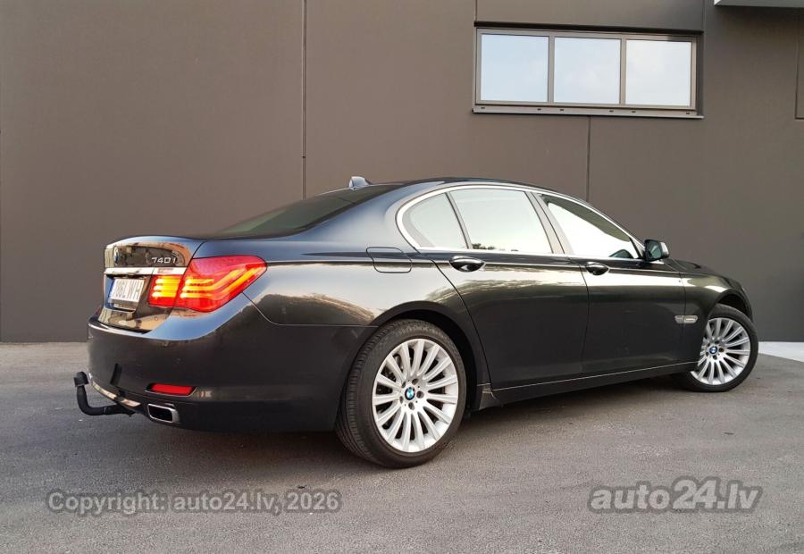Pelēks BMW 7 Series 2010 Tallina, ar dzinēja tilpumu 3.00 L un nobraukumu 157 tūkst. km par 14999 €, foto 3 vietnē AUTOMOTO.COM.LV