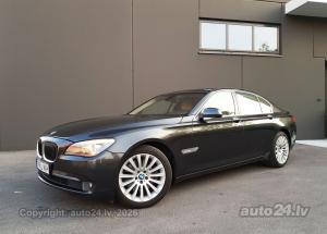Pelēks BMW 7 Series 2010 Tallina, ar dzinēja tilpumu 3.00 L un nobraukumu 157 tūkst. km par 14999 €, foto 4 vietnē AUTOMOTO.COM.LV
