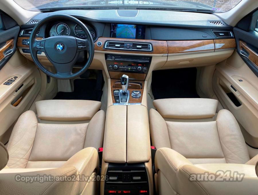 Pelēks BMW 7 Series 2010 Tallina, ar dzinēja tilpumu 3.00 L un nobraukumu 157 tūkst. km par 14999 €, foto 6 vietnē AUTOMOTO.COM.LV