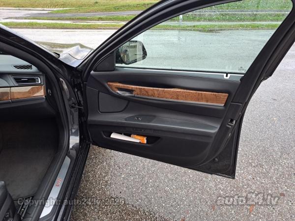 Pelēks BMW 7 Series 2010 Tallina, ar dzinēja tilpumu 3.00 L un nobraukumu 320 tūkst. km par 10000 €, foto 8 vietnē AUTOMOTO.COM.LV