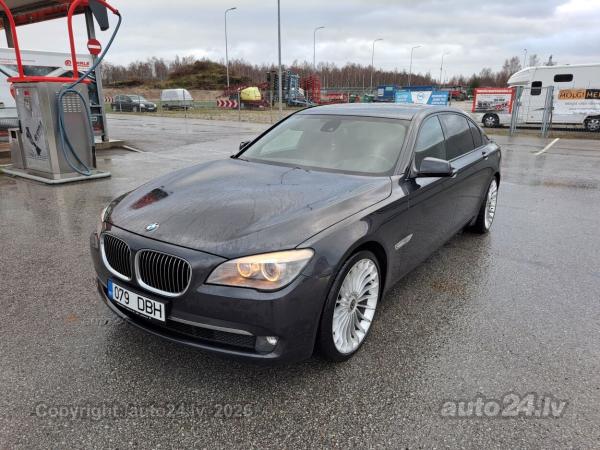 Pelēks BMW 7 Series 2010 Tallina, ar dzinēja tilpumu 3.00 L un nobraukumu 320 tūkst. km par 10000 €, foto 9 vietnē AUTOMOTO.COM.LV