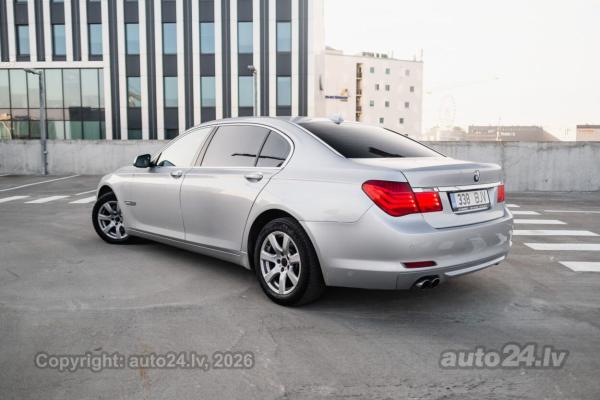 Grey BMW 7 Series 2011 in Tallinn, with an engine capacity of 3.00 L and mileage of 375 thousand km for 7999 €, photo 4 on AUTOMOTO.COM.LV