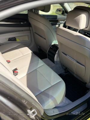 Pelēks BMW 7 Series 2011 Kohtla-Jerve, ar dzinēja tilpumu 3.00 L un nobraukumu 252 tūkst. km par 11699 €, foto 8 vietnē AUTOMOTO.COM.LV