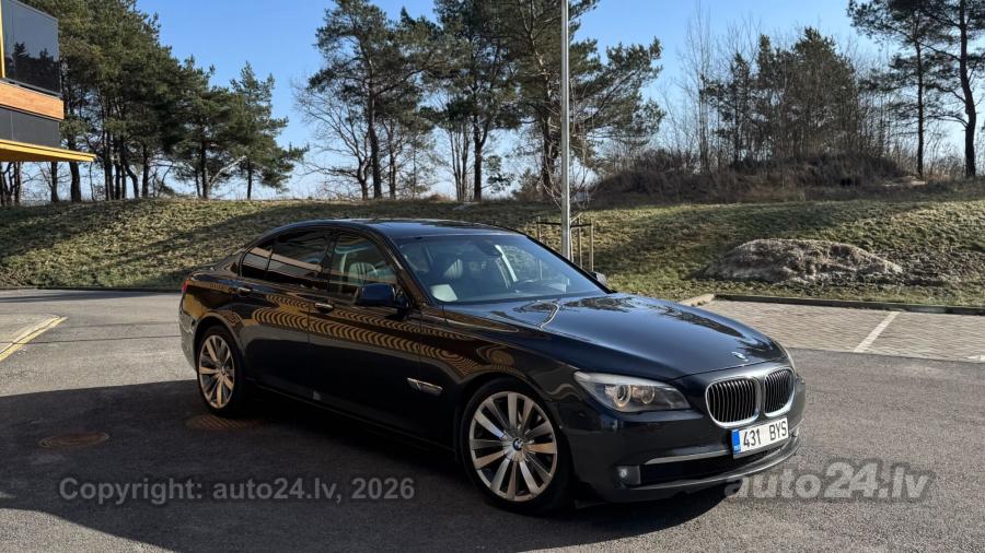 Grey BMW 7 Series 2011 in Tallinn, with an engine capacity of 3.00 L and mileage of 389 thousand km for 6900 €, photo 1 on AUTOMOTO.COM.LV