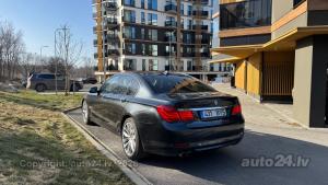 Grey BMW 7 Series 2011 in Tallinn, with an engine capacity of 3.00 L and mileage of 389 thousand km for 6900 €, photo 4 on AUTOMOTO.COM.LV
