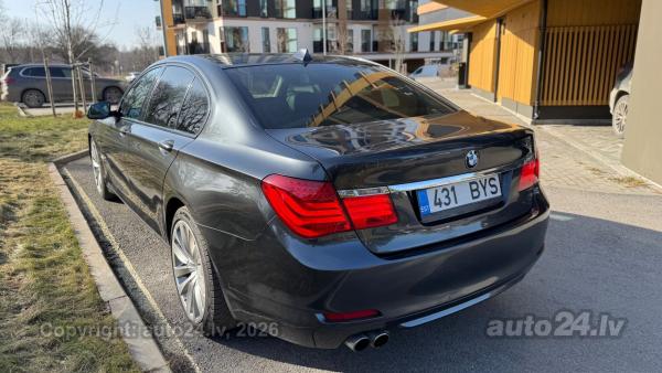 Grey BMW 7 Series 2011 in Tallinn, with an engine capacity of 3.00 L and mileage of 389 thousand km for 6900 €, photo 6 on AUTOMOTO.COM.LV