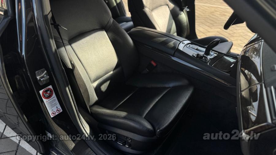 Grey BMW 7 Series 2011 in Tallinn, with an engine capacity of 3.00 L and mileage of 389 thousand km for 6900 €, photo 12 on AUTOMOTO.COM.LV