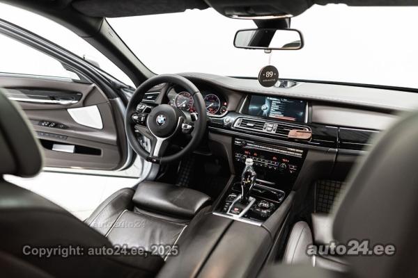 Grey BMW 7 Series 2012 in Tallinn, with an engine capacity of 3.00 L and mileage of 171 thousand km for 17990 €, photo 11 on AUTOMOTO.COM.LV