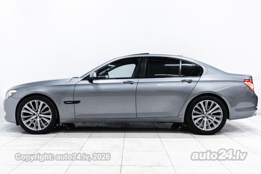 Grey BMW 7 Series 2012 in Tallinn, with an engine capacity of 3.00 L and mileage of 272 thousand km for 9990 €, photo 9 on AUTOMOTO.COM.LV