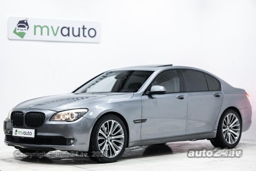 Pelēks BMW 7 Series 2012 Tallina, ar dzinēja tilpumu 3.00 L un nobraukumu 274 tūkst. km par 10990 €, foto 1 vietnē AUTOMOTO.COM.LV
