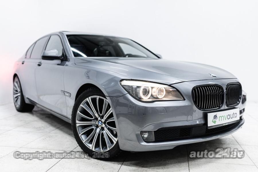Pelēks BMW 7 Series 2012 Tallina, ar dzinēja tilpumu 3.00 L un nobraukumu 274 tūkst. km par 10990 €, foto 6 vietnē AUTOMOTO.COM.LV
