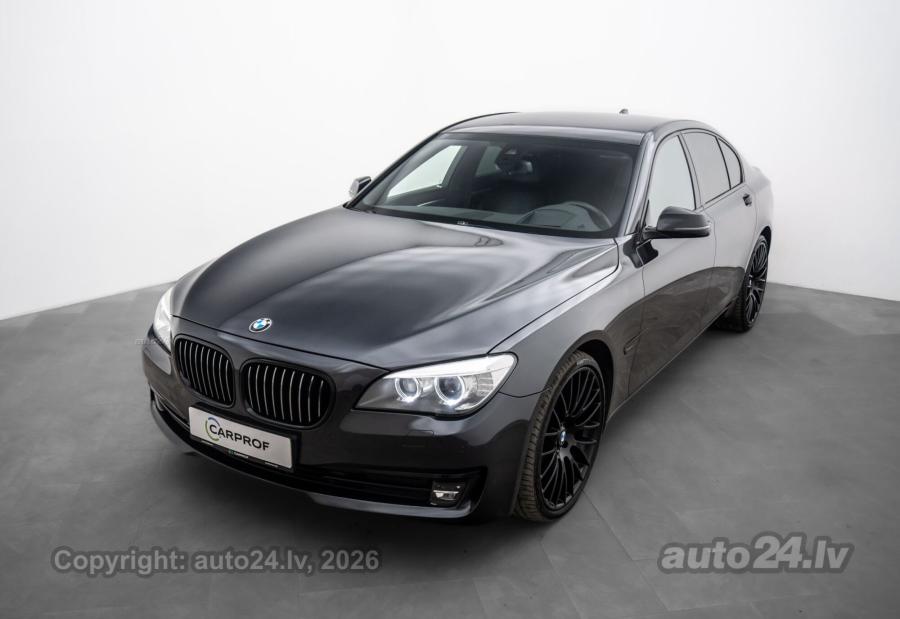 Pelēks BMW 7 Series 2012 Tallina, ar dzinēja tilpumu 3.00 L un nobraukumu 291 tūkst. km par 12999 €, foto 1 vietnē AUTOMOTO.COM.LV