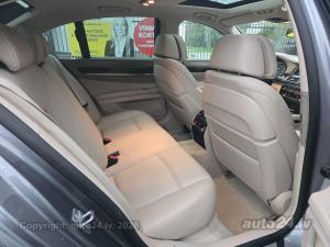 Pelēks BMW 7 Series 2013 Tallina, ar dzinēja tilpumu 3.00 L un nobraukumu 329 tūkst. km par 11590 €, foto 13 vietnē AUTOMOTO.COM.LV