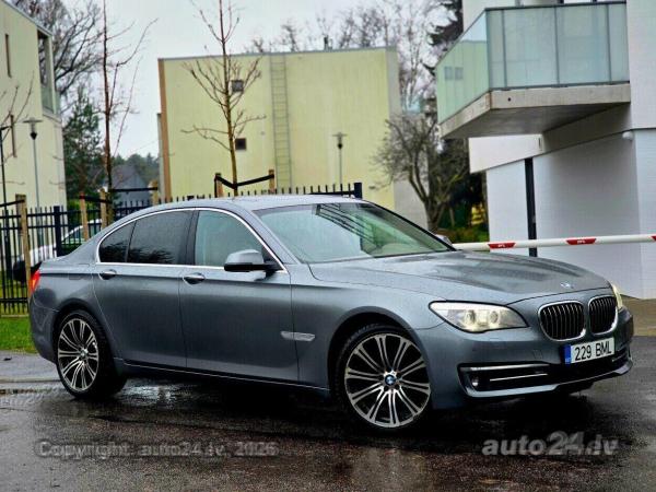 Grey BMW 7 Series 2013 in Tallinn, with an engine capacity of 3.00 L and mileage of 329 thousand km for 11490 €, photo 1 on AUTOMOTO.COM.LV