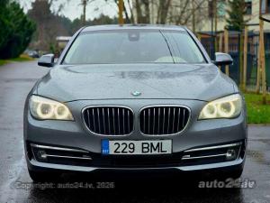 Grey BMW 7 Series 2013 in Tallinn, with an engine capacity of 3.00 L and mileage of 329 thousand km for 11490 €, photo 2 on AUTOMOTO.COM.LV