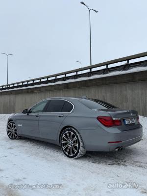 Grey BMW 7 Series 2013 in Tallinn, with an engine capacity of 3.00 L and mileage of 334 thousand km for 13999 €, photo 5 on AUTOMOTO.COM.LV