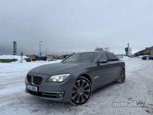 Pelēks BMW 7 Series 2013 Tallina, ar dzinēja tilpumu 3.00 L un nobraukumu 334 tūkst. km par 13999 €, foto 2 vietnē AUTOMOTO.COM.LV