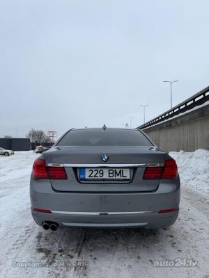 Pelēks BMW 7 Series 2013 Tallina, ar dzinēja tilpumu 3.00 L un nobraukumu 334 tūkst. km par 13999 €, foto 6 vietnē AUTOMOTO.COM.LV