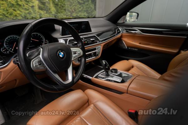 Pelēks BMW 7 Series 2015 Tallina, ar dzinēja tilpumu 4.40 L un nobraukumu 179 tūkst. km par 24900 €, foto 6 vietnē AUTOMOTO.COM.LV