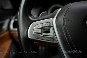Grey BMW 7 Series 2015 in Tallinn, with an engine capacity of 4.40 L and mileage of 179 thousand km for 24900 €, photo 20 on AUTOMOTO.COM.LV