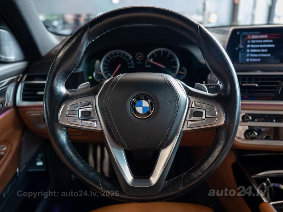 Grey BMW 7 Series 2015 in Tallinn, with an engine capacity of 4.40 L and mileage of 136 thousand km for 29900 €, photo 11 on AUTOMOTO.COM.LV