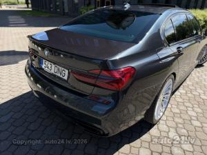 Pelēks BMW 7 Series 2016 Tallina, ar dzinēja tilpumu 3.00 L un nobraukumu 218 tūkst. km par 32900 €, foto 5 vietnē AUTOMOTO.COM.LV