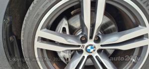 Grey BMW 7 Series 2016 in Parnu, with an engine capacity of 3.00 L and mileage of 305 thousand km for 26500 €, photo 7 on AUTOMOTO.COM.LV