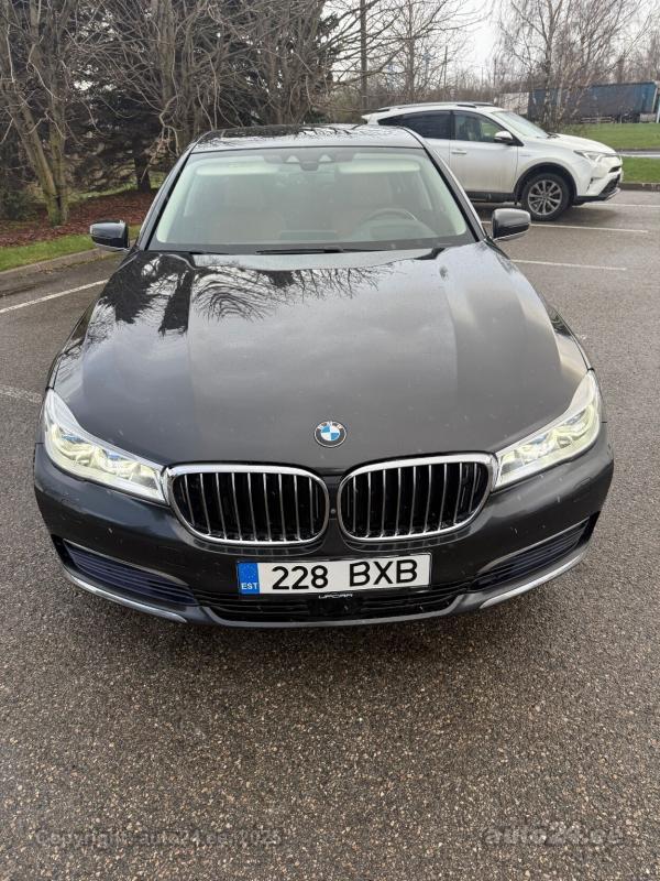 Pelēks BMW 7 Series 2017 Tallina, ar dzinēja tilpumu 3.00 L un nobraukumu 208 tūkst. km par 26900 €, foto 11 vietnē AUTOMOTO.COM.LV