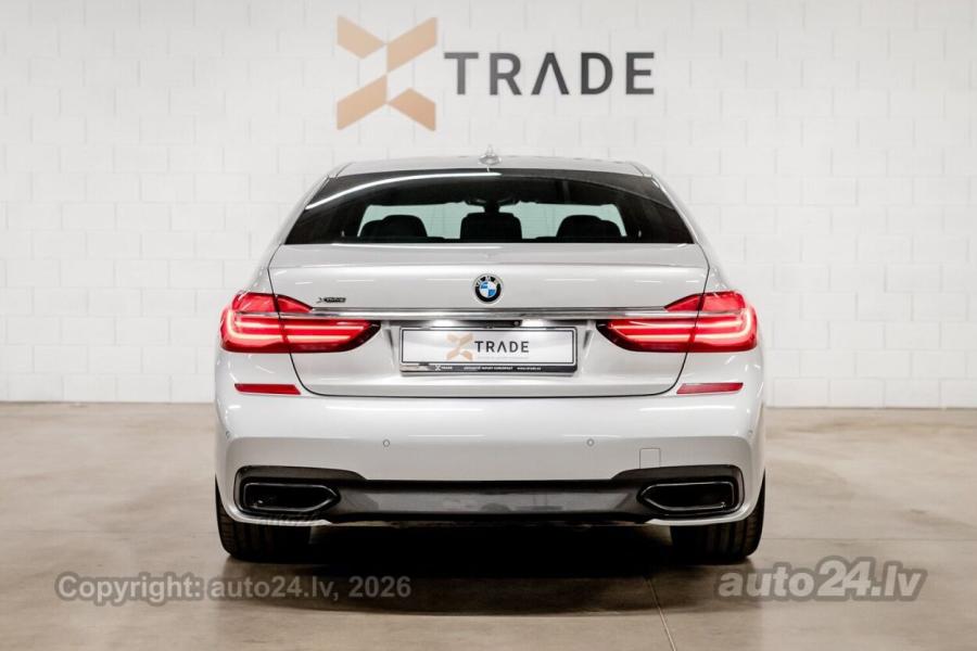 Pelēks BMW 7 Series 2017 Pērnava, ar dzinēja tilpumu 3.00 L un nobraukumu 223 tūkst. km par 25990 €, foto 4 vietnē AUTOMOTO.COM.LV