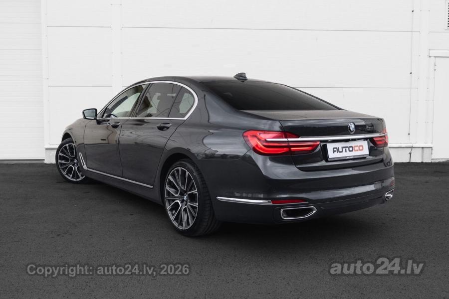 Pelēks BMW 7 Series 2017 Tallina, ar dzinēja tilpumu 3.00 L un nobraukumu 230 tūkst. km par 27499 €, foto 7 vietnē AUTOMOTO.COM.LV
