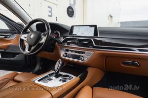 Pelēks BMW 7 Series 2017 Tallina, ar dzinēja tilpumu 3.00 L un nobraukumu 230 tūkst. km par 27499 €, foto 11 vietnē AUTOMOTO.COM.LV